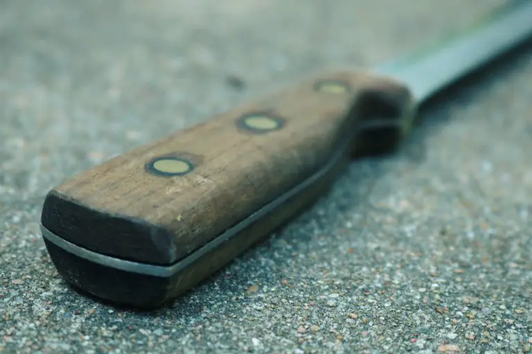 What is the Best Survival Knife Handle Material? – Knife Manual