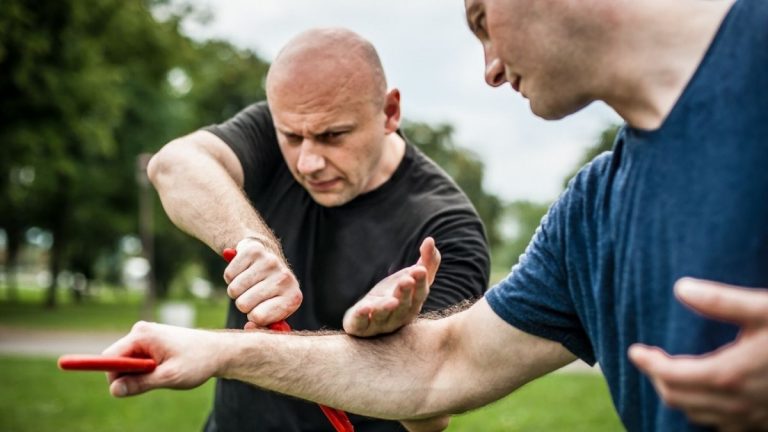 How To Hold And Use A Knife For Self Defense A Beginners Guide