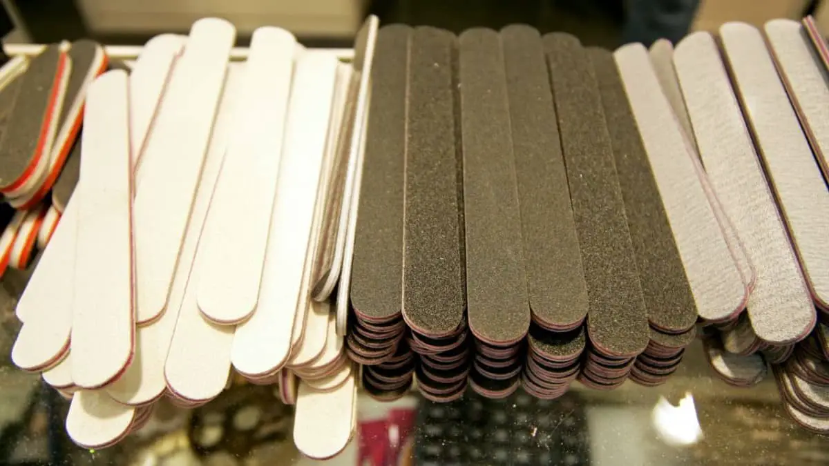 10 Easy Ways to Sharpen a Knife with Household Objects – Knife Manual